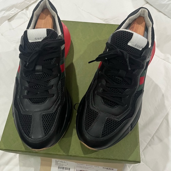 Gucci | Shoes | Gucci Blk Red Classic Sneakers Gucci 2 | Poshmark